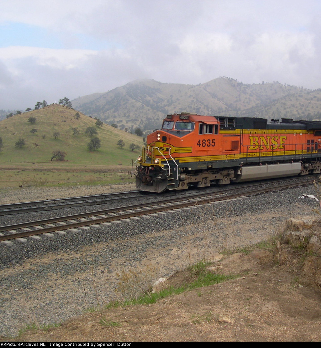 BNSF 4835